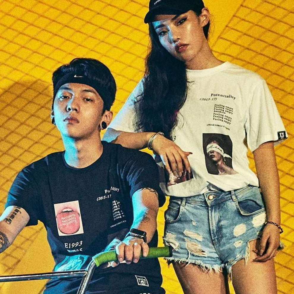 UPSOAR FAMILY™ "Sexy & Know It" T-Shirt – The Urban Clothing Shop™